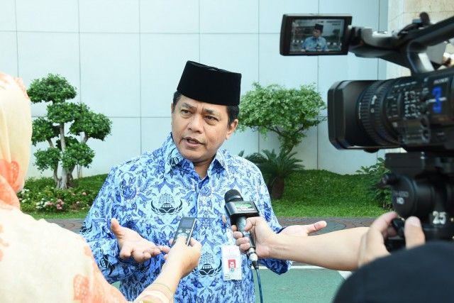 Sekjen DPR Antar UU IKN ke Sekretariat Negara - LIPUTAN.CO.ID