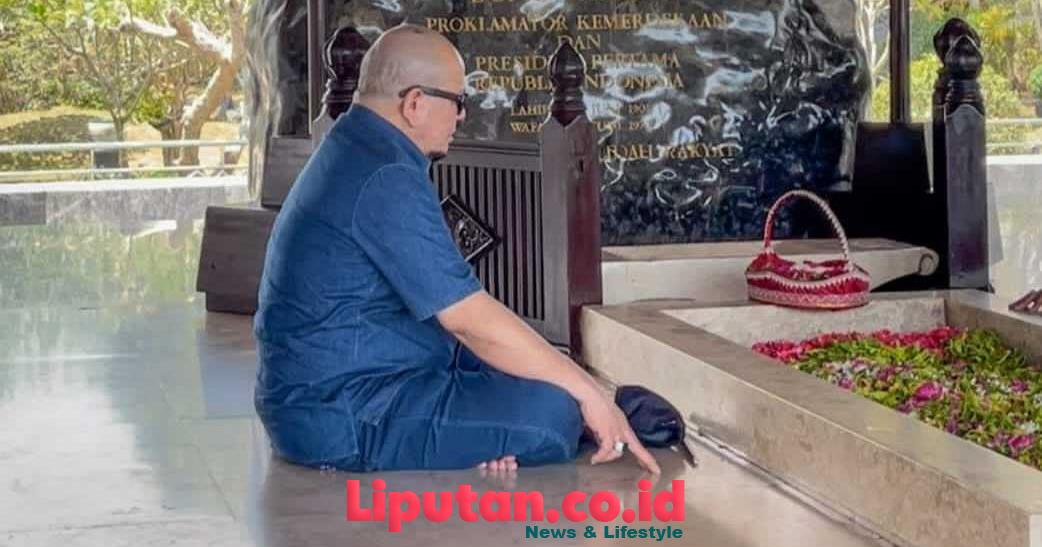 Ketua DPD RI Ziarahi Makam Bung Karno - LIPUTAN.CO.ID